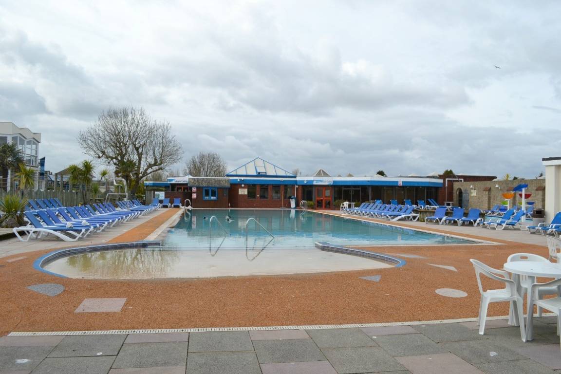 65 M² Cabin ∙ 2 Bedrooms ∙ 4 Guests - Dartmouth