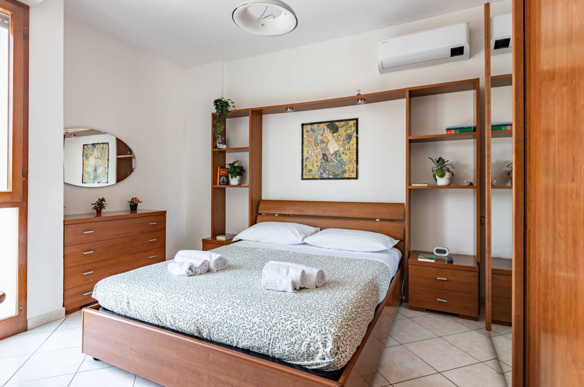 70 M² Ferienwohnung ∙ 2 Schlafzimmer ∙ 4 Gäste - Pisa