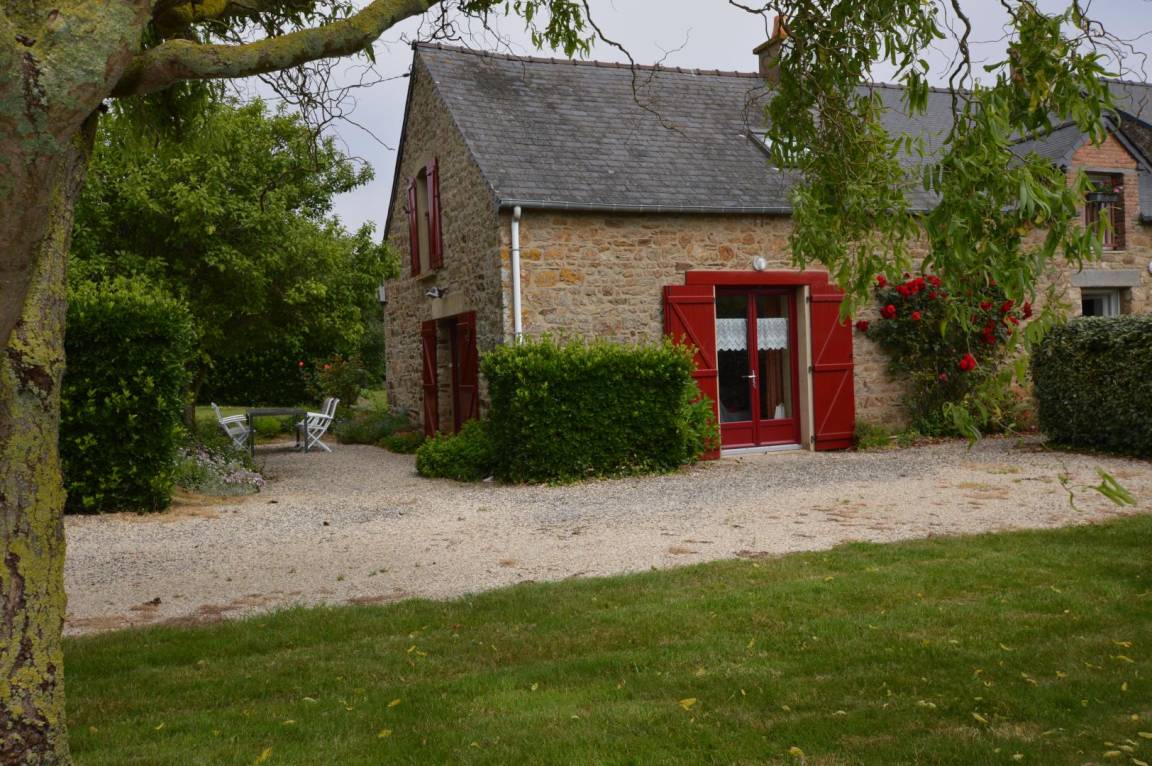 72 M² Gîte ∙ 2 Chambres ∙ 4 Personnes - Saint-Coulomb