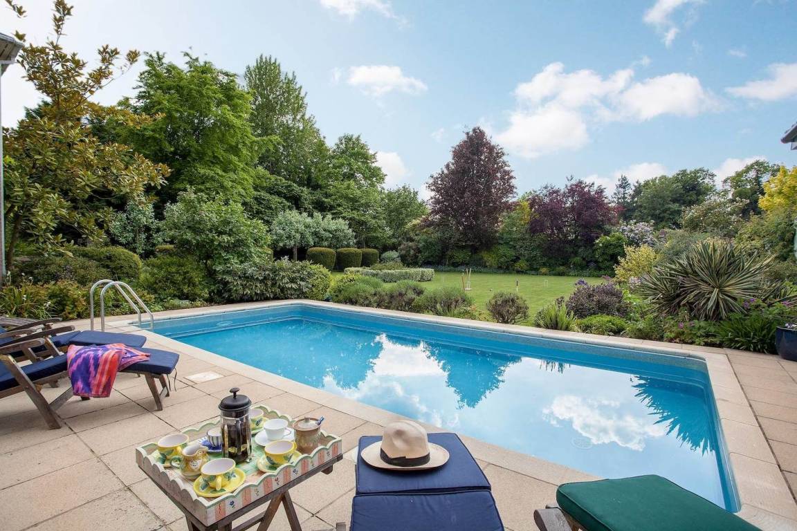 Cottage ∙ 8 Bedrooms ∙ 15 Guests - Norfolk