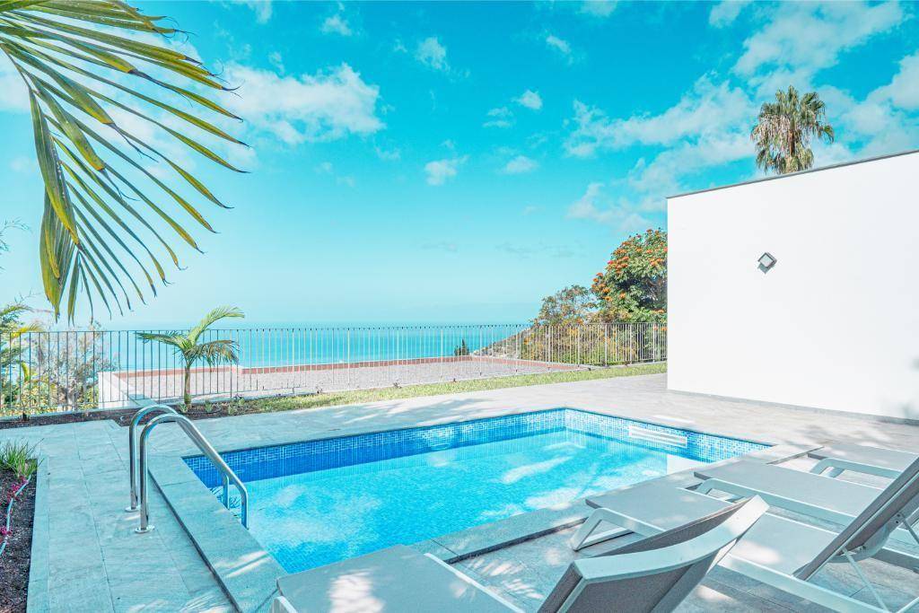 300 M² Casa ∙ 2 Habitaciones ∙ 6 Huéspedes - Madeira
