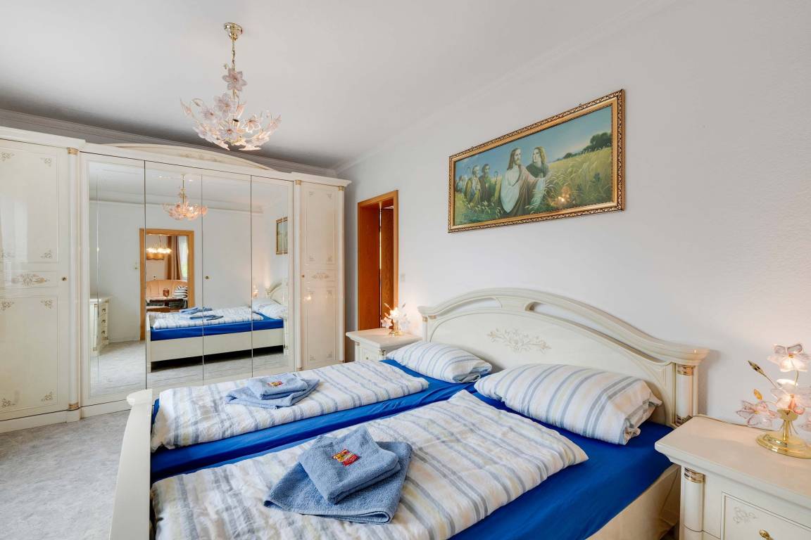 House ∙ 8 Bedrooms ∙ 18 Guests - Oberwiesenthal