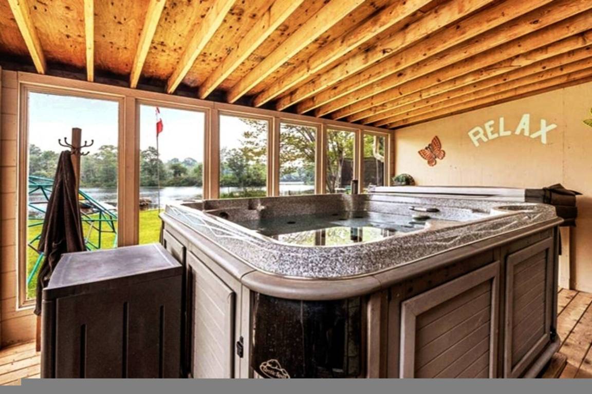 Apartment ∙ 3 Bedrooms ∙ 9 Guests - Kawartha Lakes