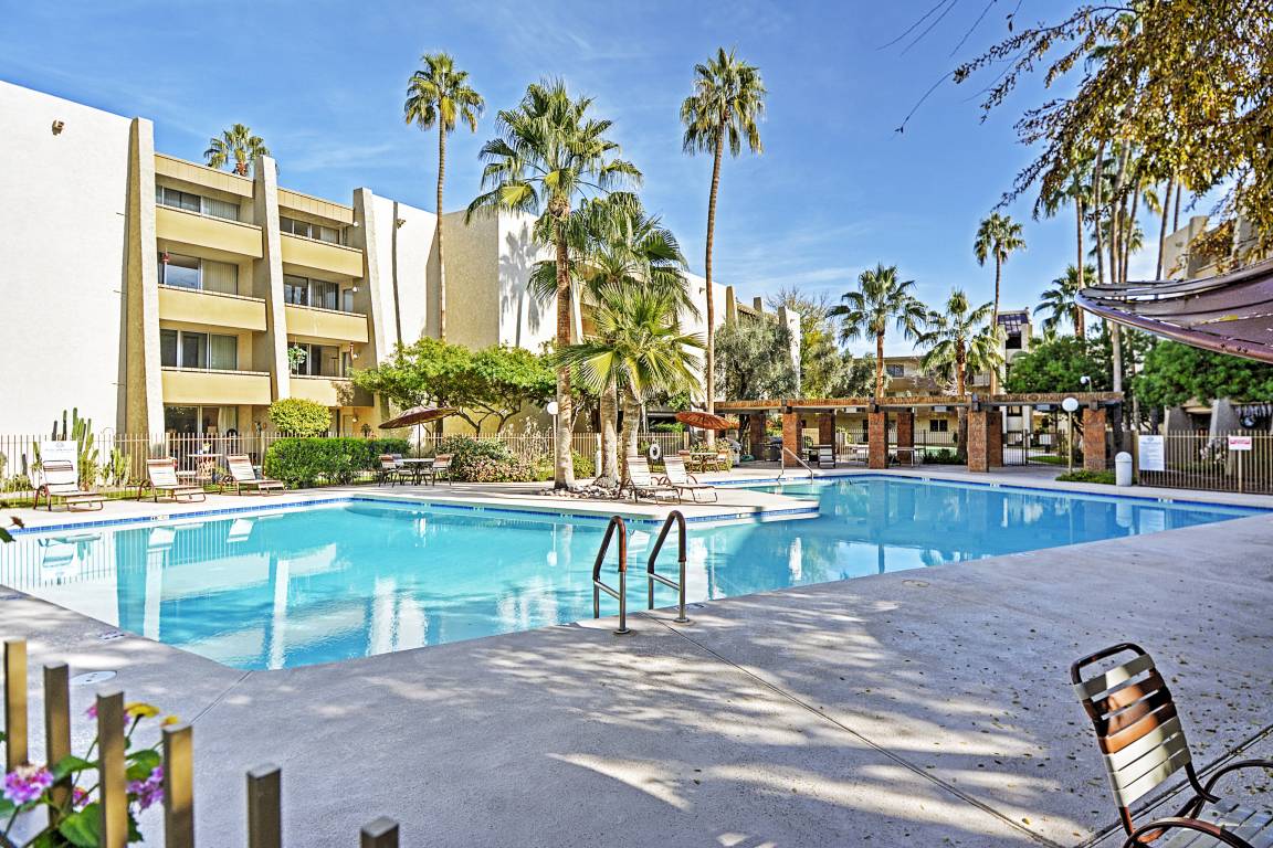 99 M² Apartment ∙ 2 Bedrooms ∙ 5 Guests - Scottsdale, AZ