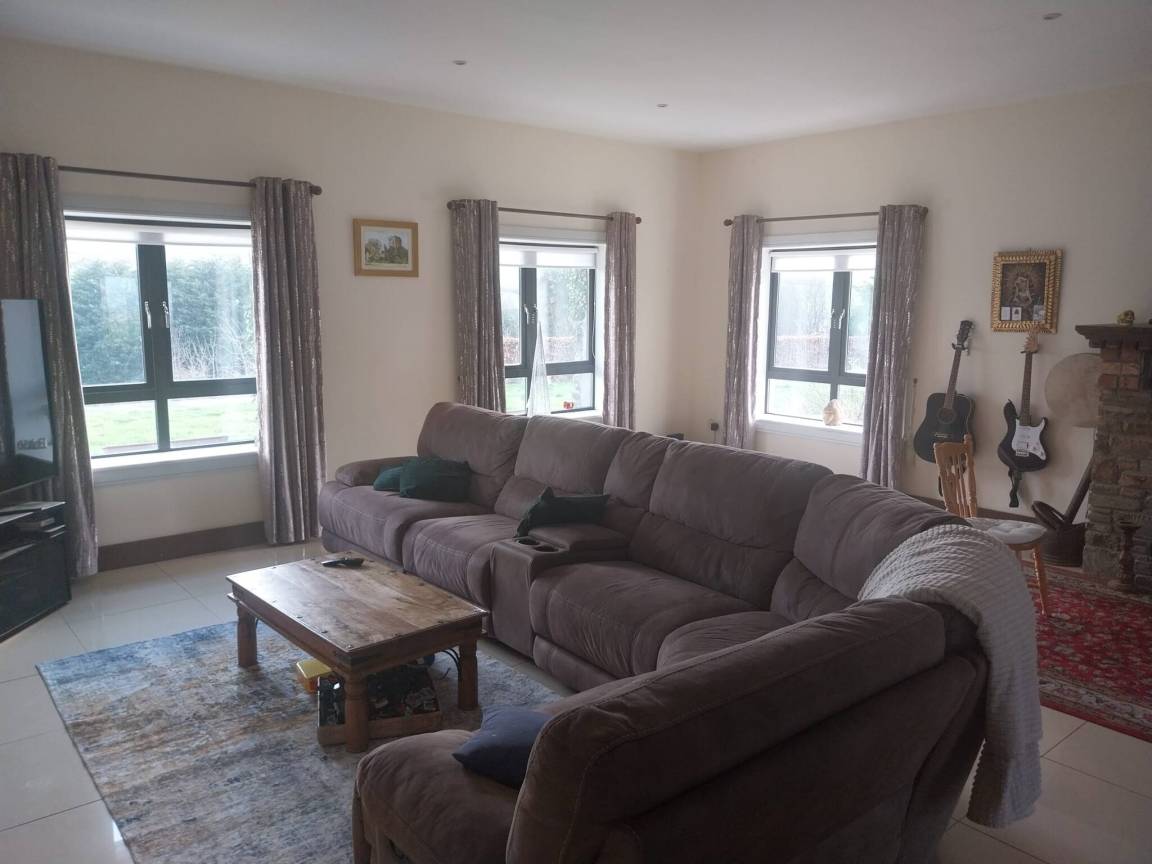 300 M² House ∙ 5 Bedrooms ∙ 8 Guests - Ireland