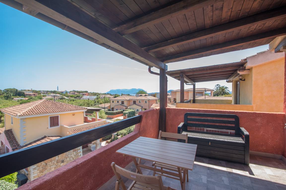 70 M² Ferienwohnung ∙ 2 Schlafzimmer ∙ 6 Gäste - Olbia