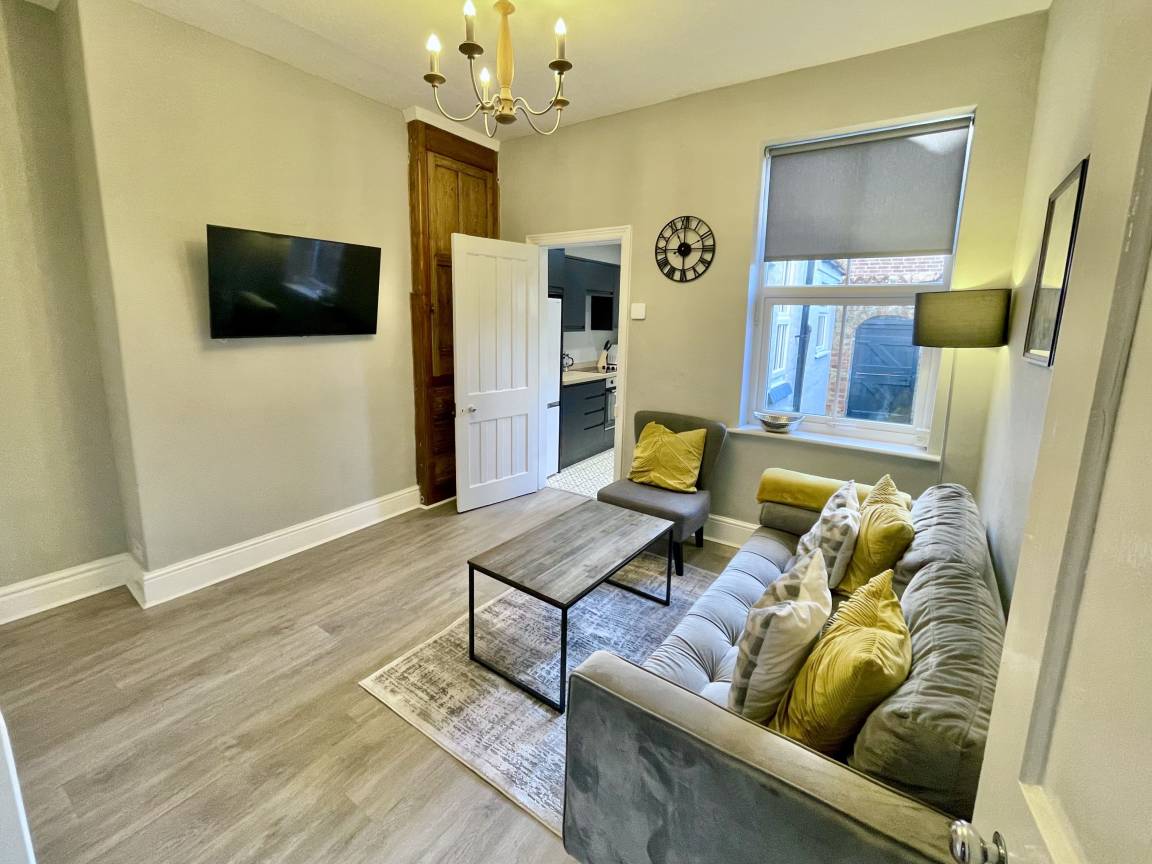 Cottage ∙ 2 Bedrooms ∙ 4 Guests - York
