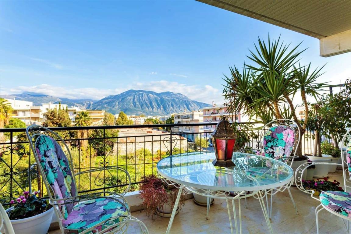 House ∙ 2 Bedrooms ∙ 5 Guests - Каламата