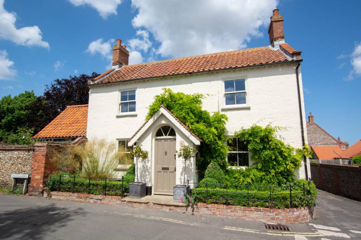 Cottage ∙ 4 Bedrooms ∙ 7 Guests - Holkham