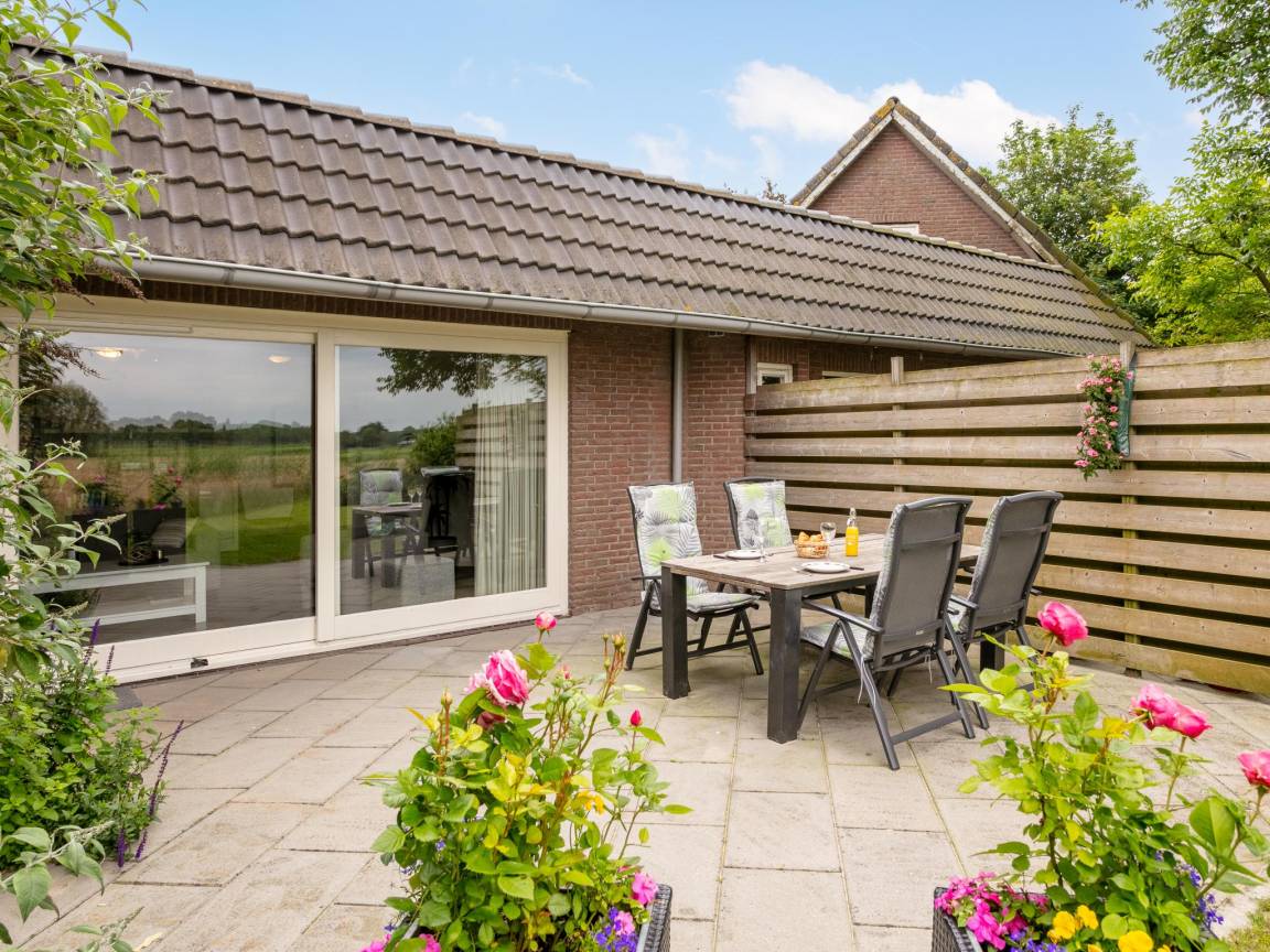 65 M² Huis ∙ 1 Slaapkamer ∙ 2 Gasten - Veghel