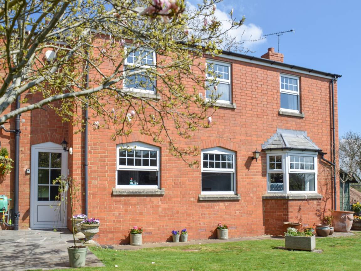 Cottage ∙ 1 Bedroom ∙ 2 Guests - Gloucestershire