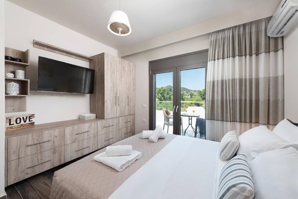 160 M² Maison De Vacances ∙ 4 Chambres ∙ 10 Personnes - Faliráki