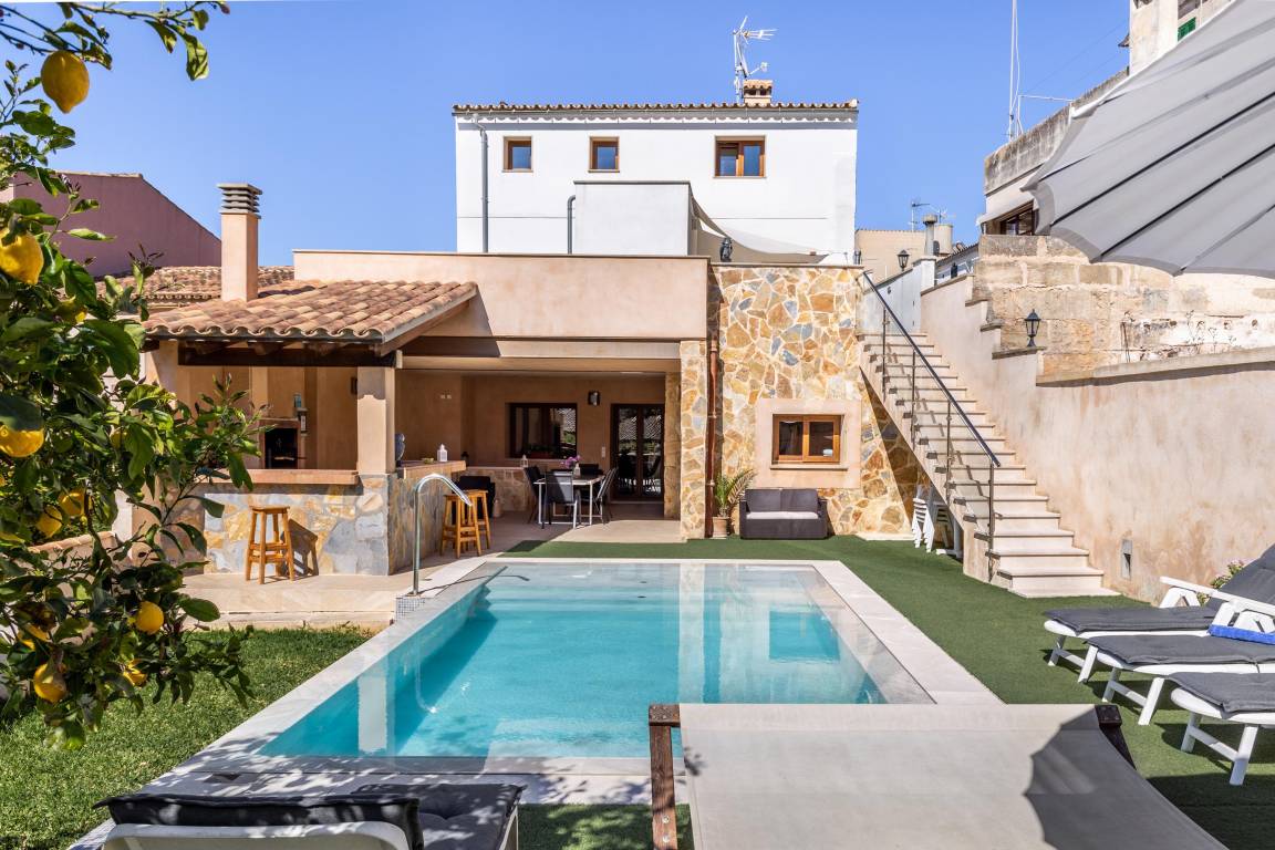 200 M² Chalet ∙ 4 Schlafzimmer ∙ 6 Gäste - Mallorca