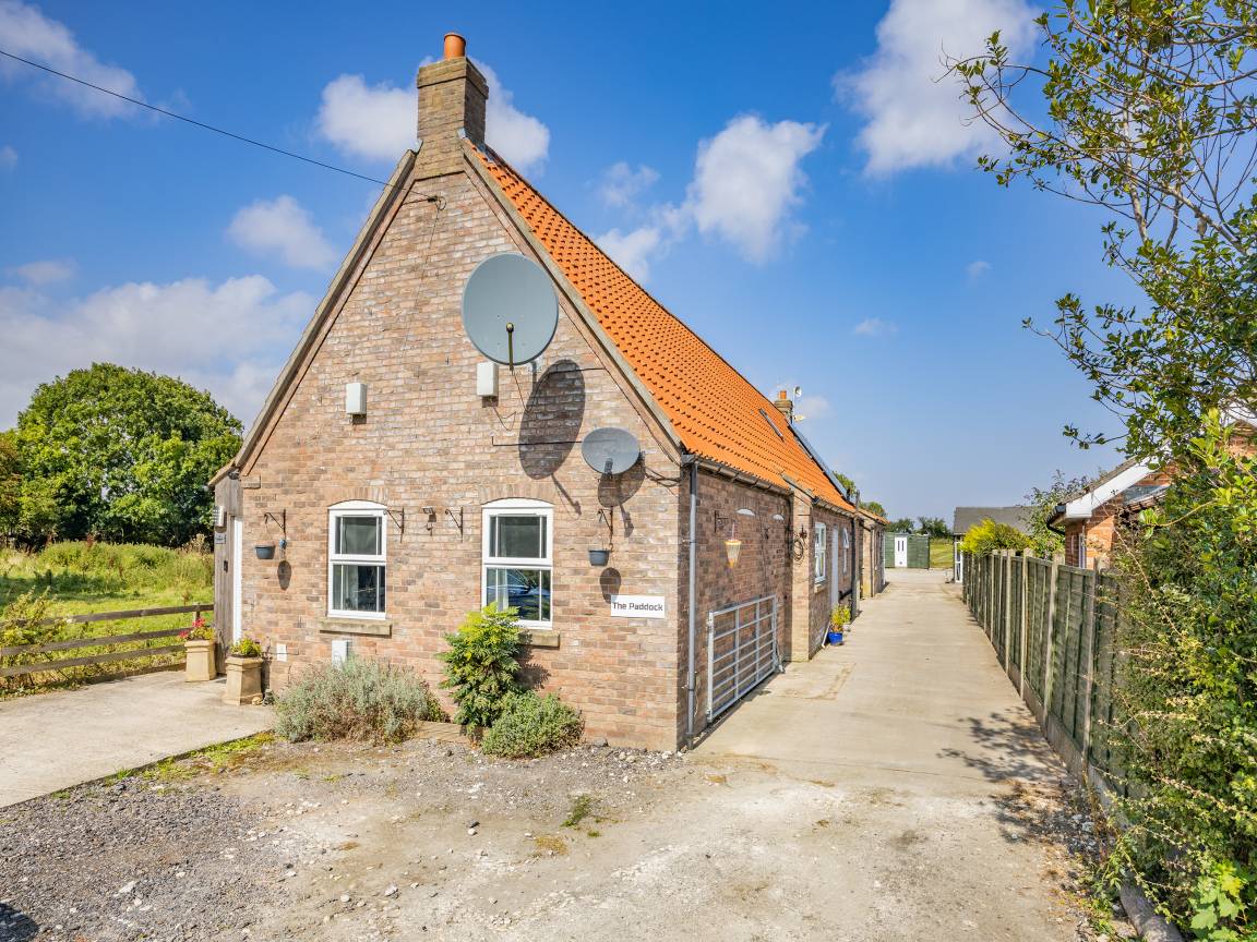 Cottage ∙ 5 Bedrooms ∙ 14 Guests - Anderby Creek