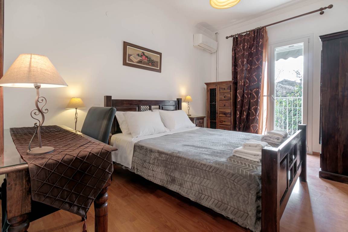 100 M² Apartment ∙ 3 Bedrooms ∙ 5 Guests - Corfu