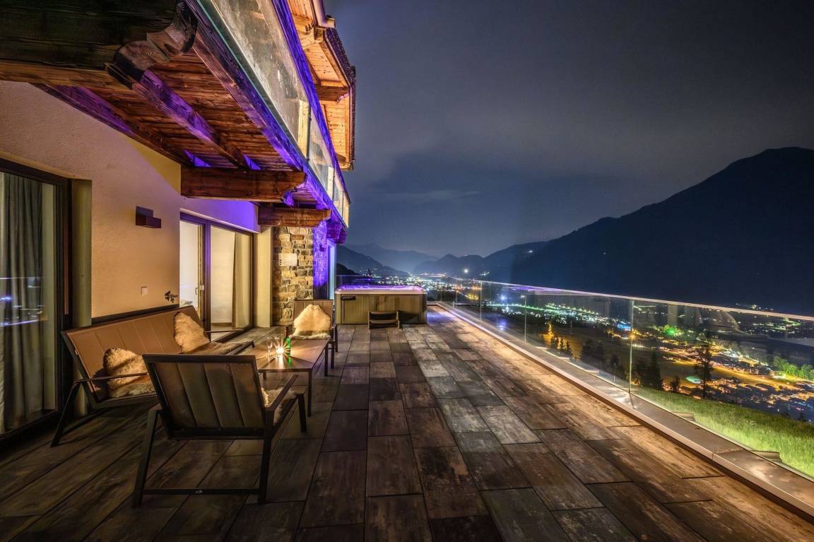 190 M² Apartment ∙ 4 Bedrooms ∙ 12 Guests - Alpbach