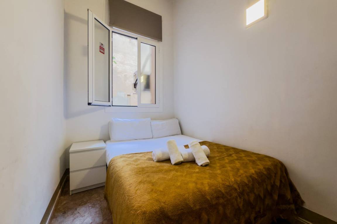 65 M² Appartamento Vacanza ∙ 3 Camere Da Letto ∙ 4 Ospiti - Barcellona