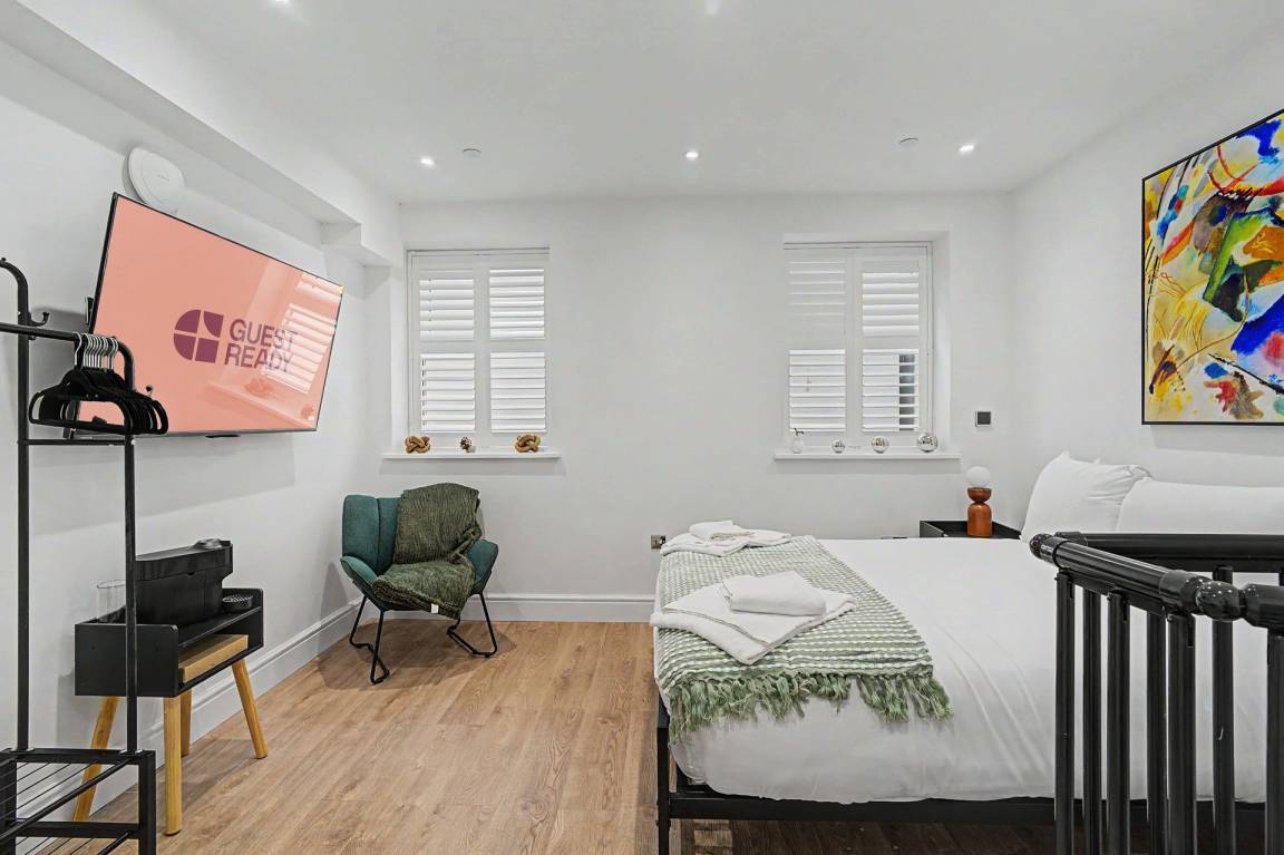 36 M² Apartment ∙ 1 Bedroom ∙ 2 Guests - Birkenhead