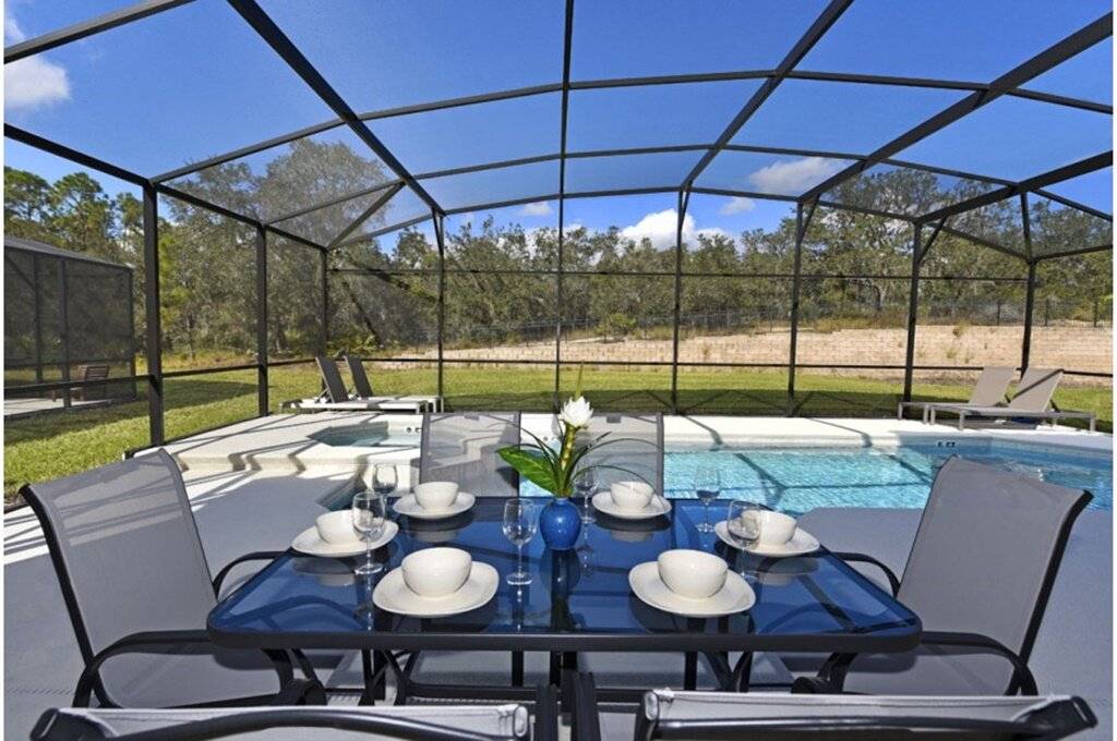 323 M² House ∙ 6 Bedrooms ∙ 12 Guests - Maitland, FL