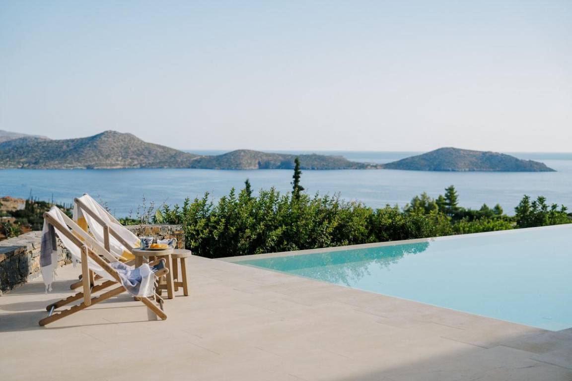 456 M² Farmhouse ∙ 8 Bedrooms ∙ 16 Guests - Crete