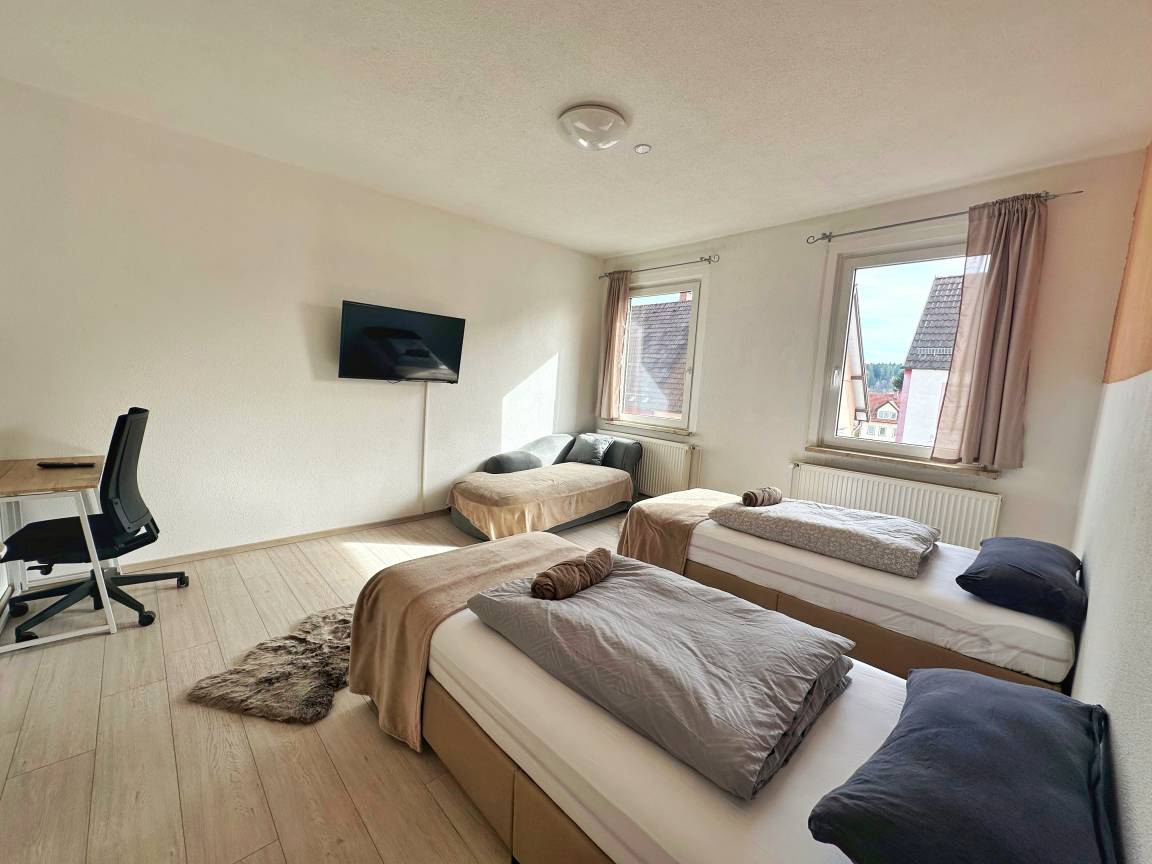 65 M² Ferienwohnung ∙ 2 Schlafzimmer ∙ 4 Gäste - Rottweil