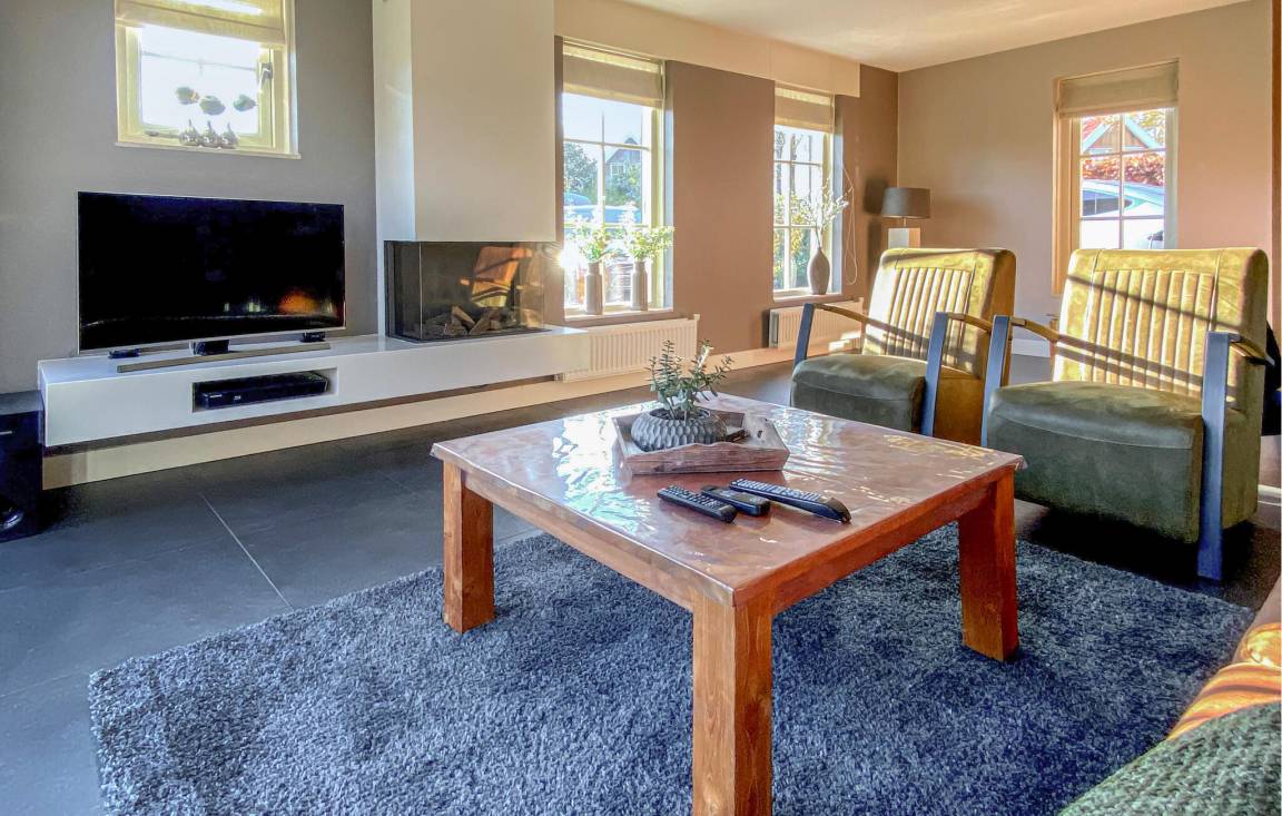 115 M² House ∙ 3 Bedrooms ∙ 6 Guests - Borne