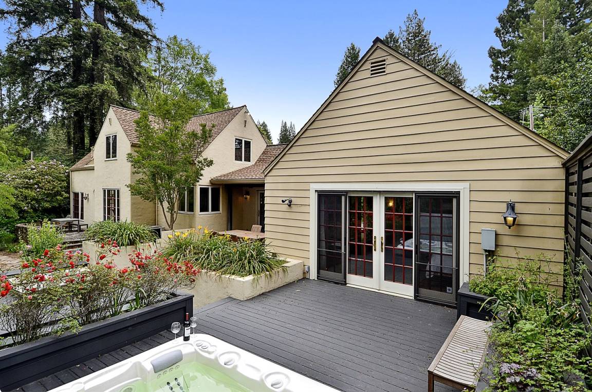 House ∙ 1 Bedroom ∙ 12 Guests - Guerneville, CA