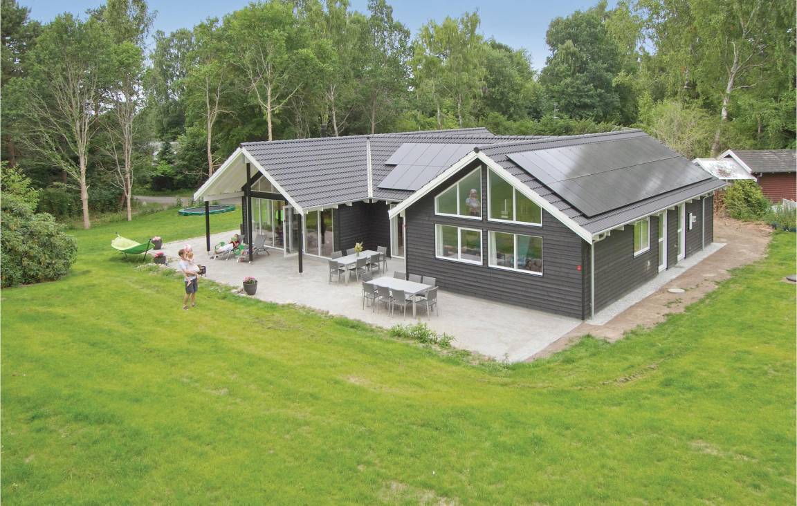 224 M² House ∙ 5 Bedrooms ∙ 14 Guests - Viken