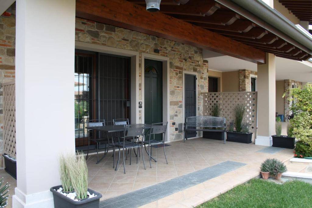 Appartamento Vacanza ∙ 2 Camere Da Letto ∙ 6 Ospiti - Desenzano del Garda