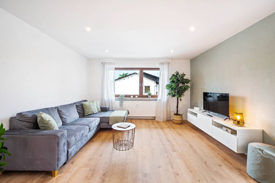70 M² Apartment ∙ 2 Bedrooms ∙ 10 Guests - Weinheim