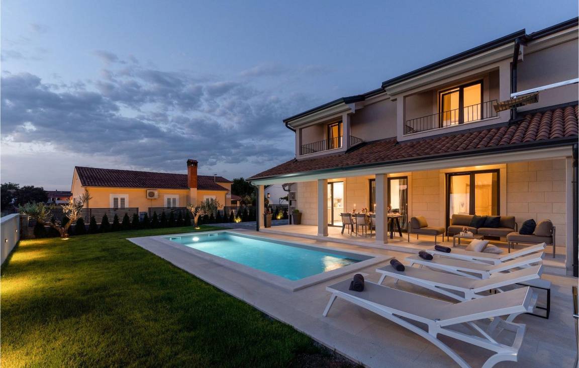 190 M² House ∙ 3 Bedrooms ∙ 6 Guests - Rovinj
