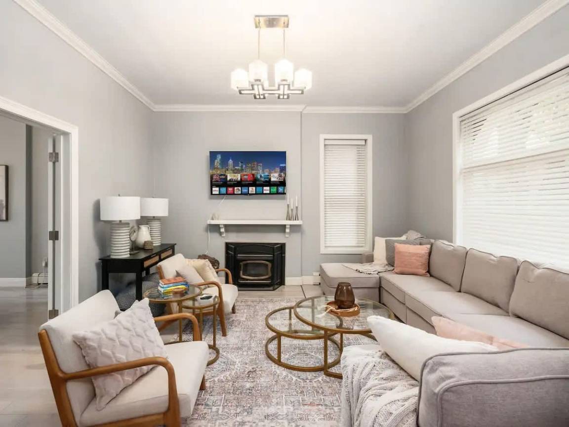 325 M² House ∙ 5 Bedrooms ∙ 15 Guests - Ohio State University, Columbus