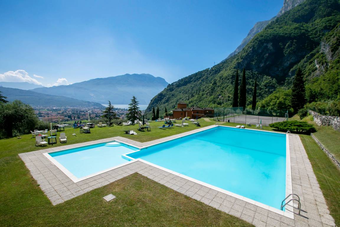 60 M² Apartment ∙ 2 Bedrooms ∙ 4 Guests - Riva del Garda