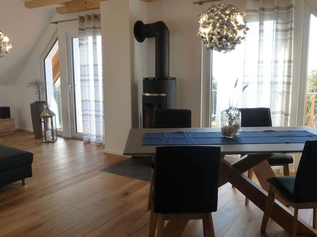 89 M² Ferienwohnung ∙ 2 Schlafzimmer ∙ 5 Gäste - Glottertal