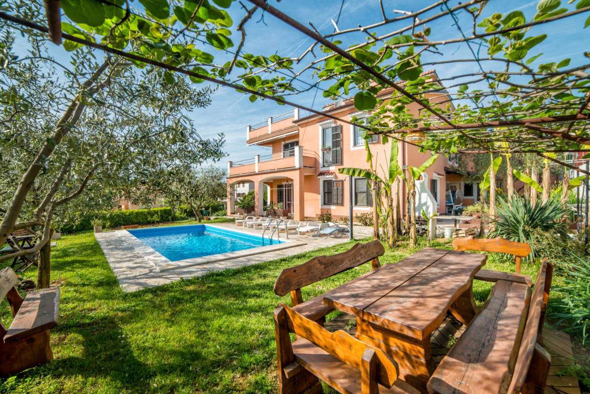 40 M² Apartamento ∙ 1 Habitación ∙ 4 Huéspedes - Pula