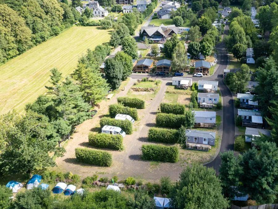 36 M² Mobil-home ∙ 2 Chambres ∙ 4 Personnes - La Tour-d'Auvergne