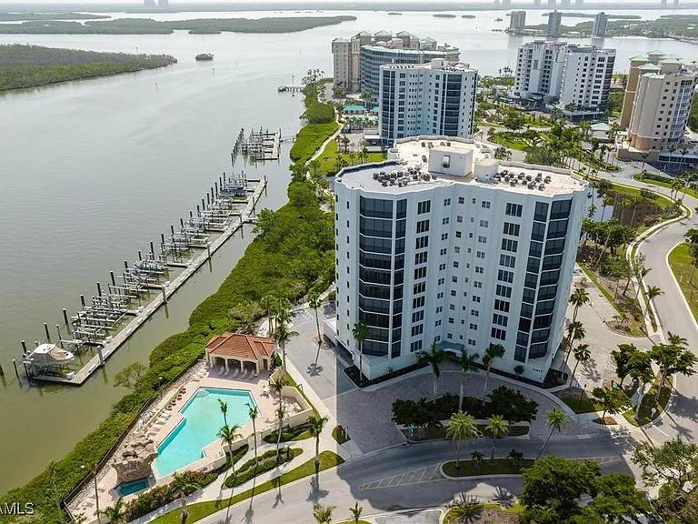 152 M² Condo ∙ 3 Bedrooms ∙ 6 Guests - Fort Myers Beach, FL
