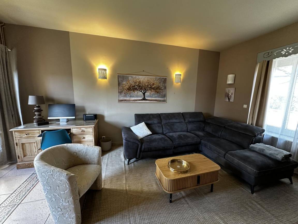 150 M² Gîte ∙ 3 Chambres ∙ 6 Personnes - Moulins