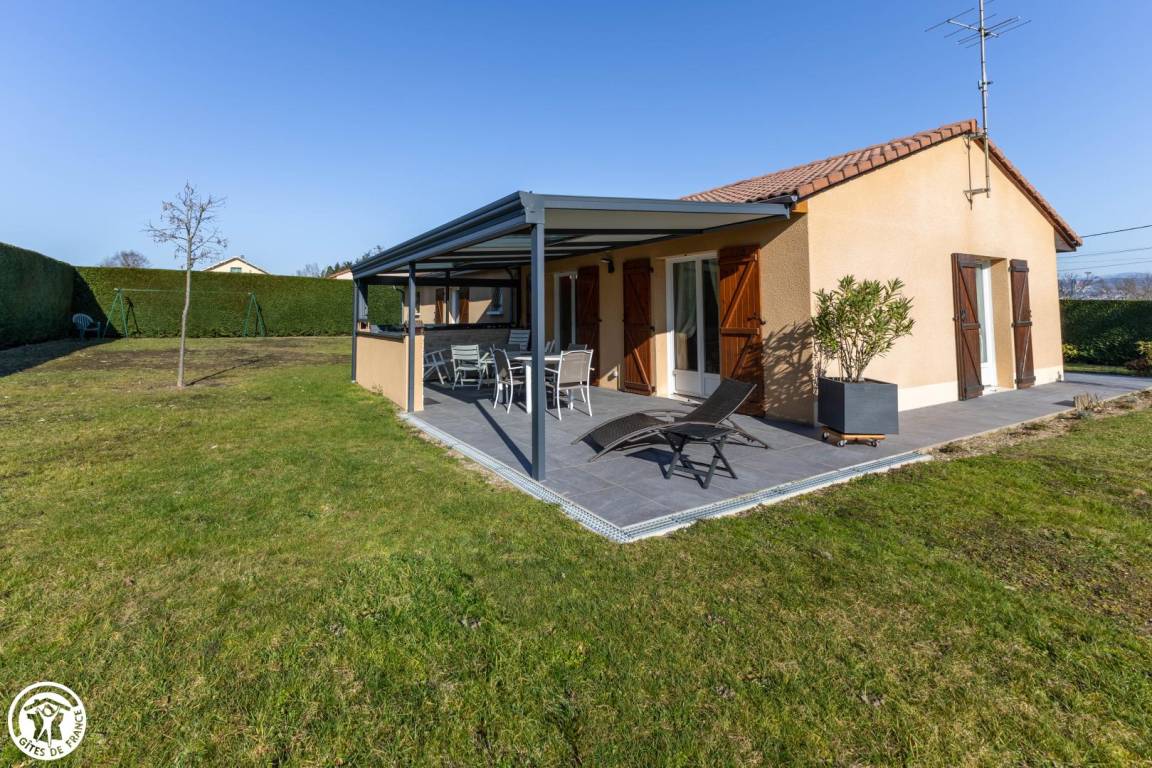 77 M² Gîte ∙ 2 Chambres ∙ 4 Personnes - ibis Budget Thiers