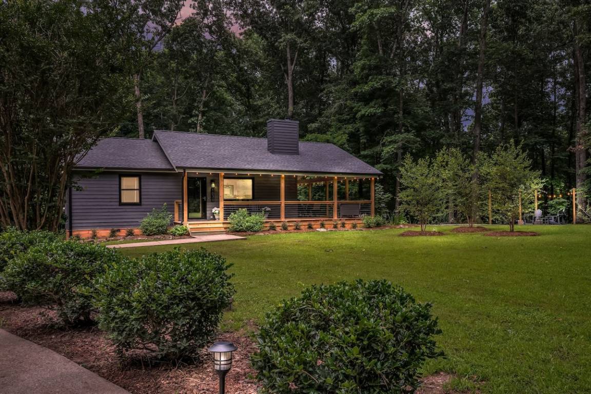 98 M² House ∙ 2 Bedrooms ∙ 7 Guests - Montgomery Bell State Park, Burns