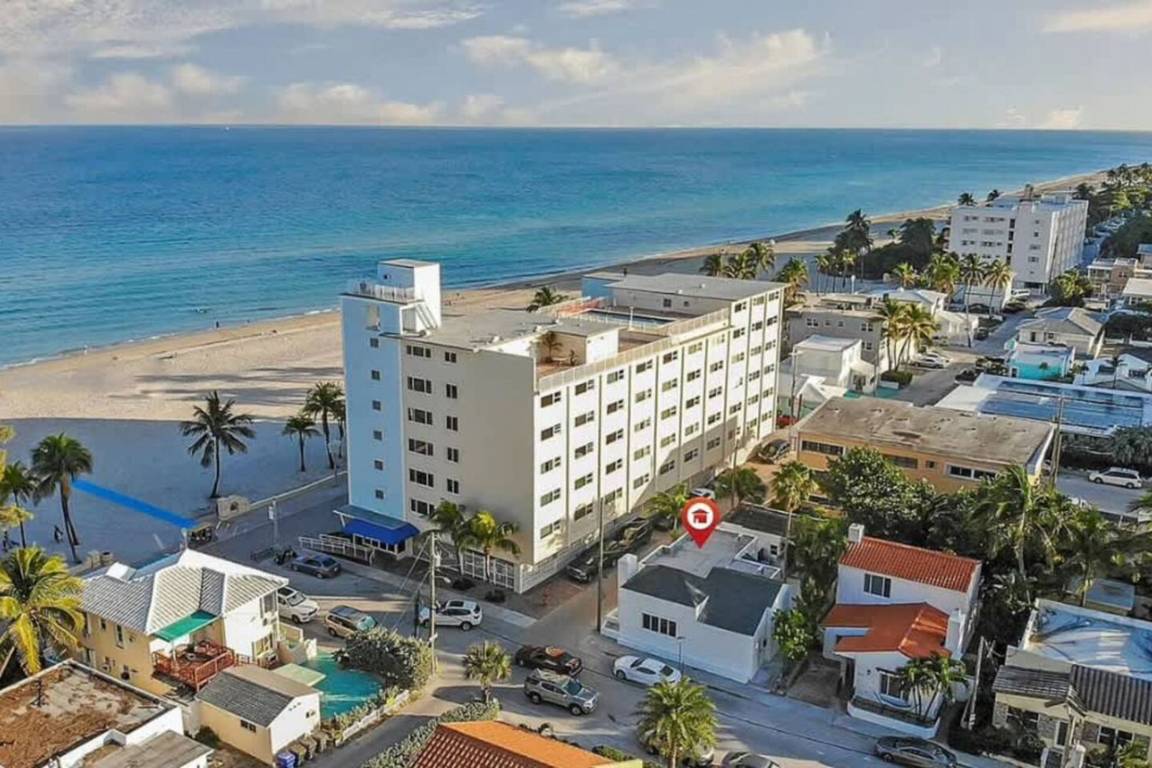 Apartment ∙ 1 Bedroom ∙ 4 Guests - Playa, Hollywood