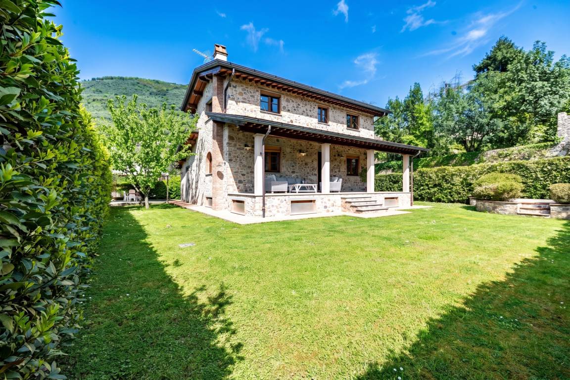 150 M² Villa ∙ 4 Schlafzimmer ∙ 7 Gäste - Camaiore