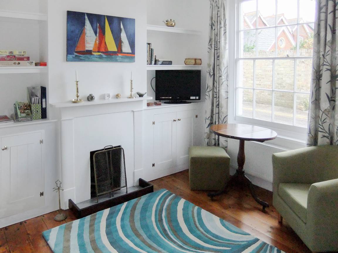 Cottage ∙ 2 Bedrooms ∙ 4 Guests - Lymington