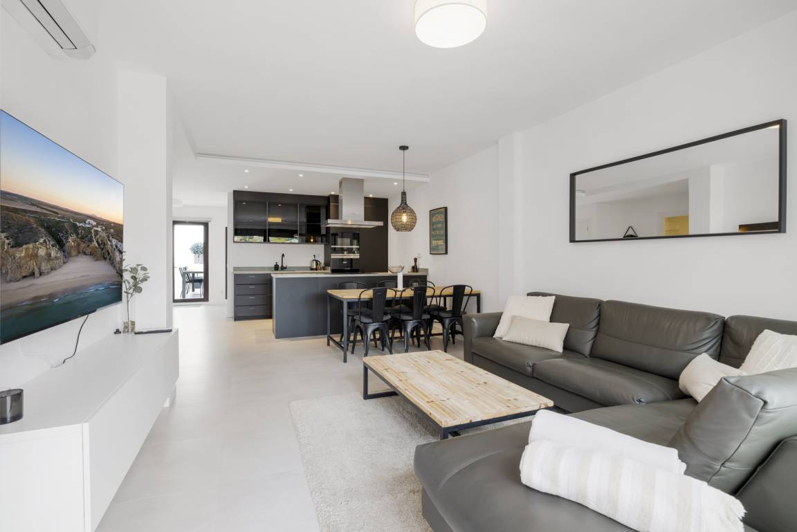 115 M² Apartment ∙ 3 Bedrooms ∙ 6 Guests - Marbella