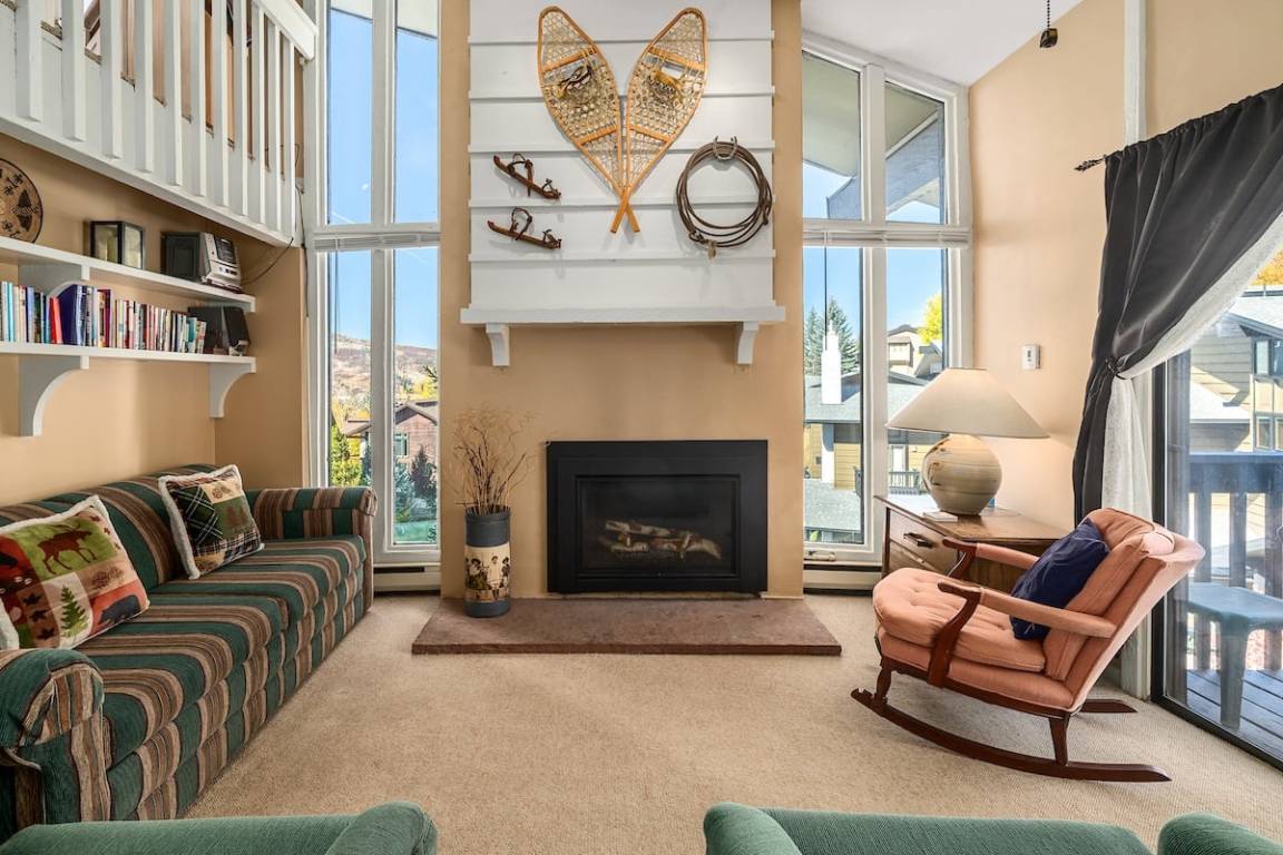 House ∙ 2 Bedrooms ∙ 5 Guests - Steamboat Springs, CO