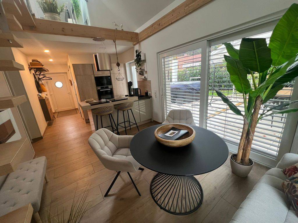 80 M² House ∙ 2 Bedrooms ∙ 3 Guests - Rastede
