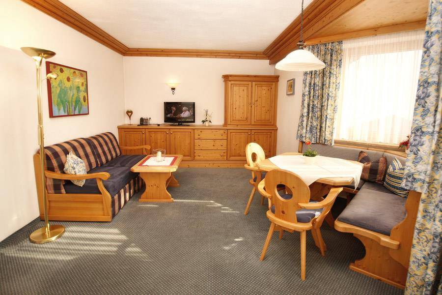 45 M² Ferienwohnung ∙ 1 Schlafzimmer ∙ 4 Gäste - Fügen