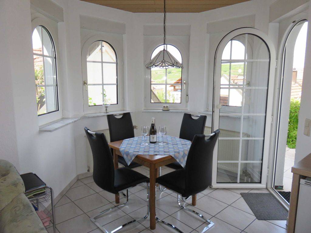 40 M² Ferienwohnung ∙ 1 Schlafzimmer ∙ 2 Gäste - Breisach am Rhein