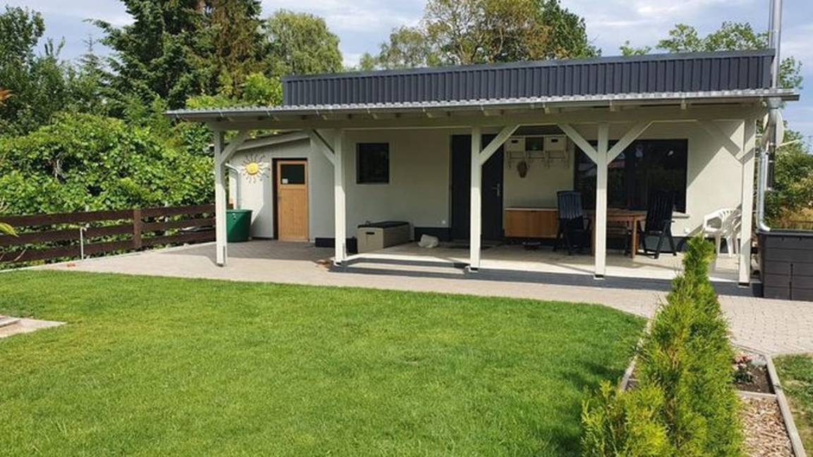 35 M² Ferienhaus ∙ 1 Schlafzimmer ∙ 2 Gäste - Neustrelitz