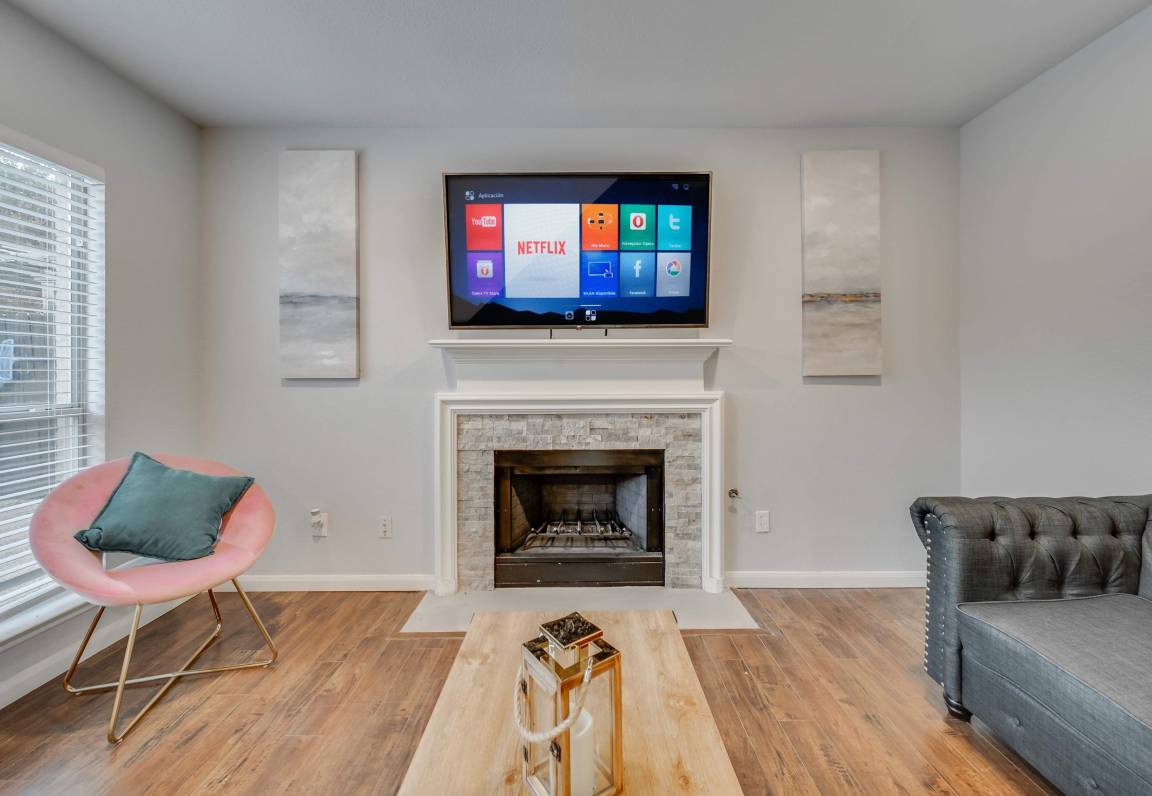 188 M² House ∙ 5 Bedrooms ∙ 10 Guests - Grand Prairie, TX
